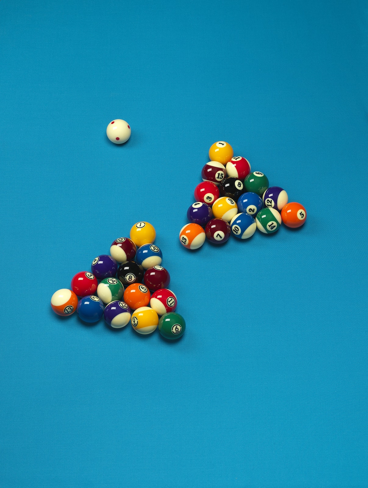 Characteristics of Our Cloth | Iwan Simonis - Simonis Cloth